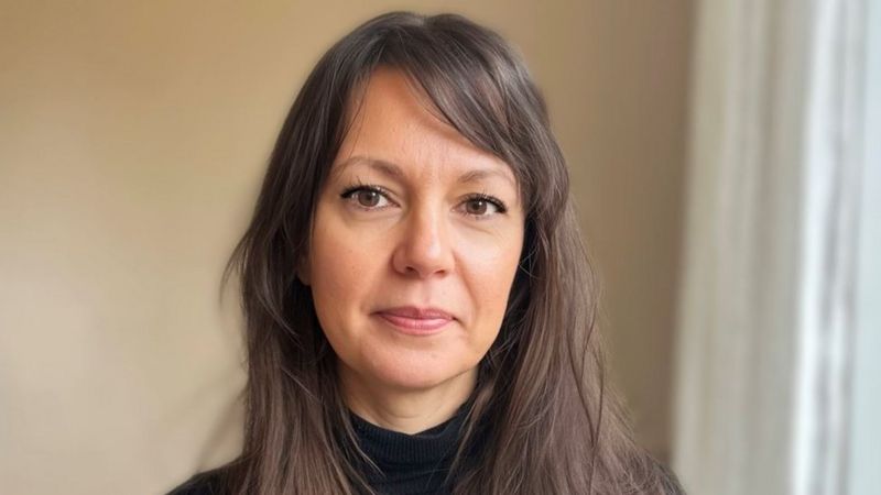 The unsung heroes keeping the West running on Christmas Day - BBC News