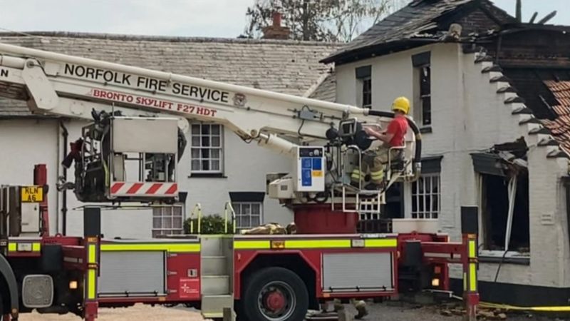 UK unready as wildfires surge, warns firefighters' union - BBC News