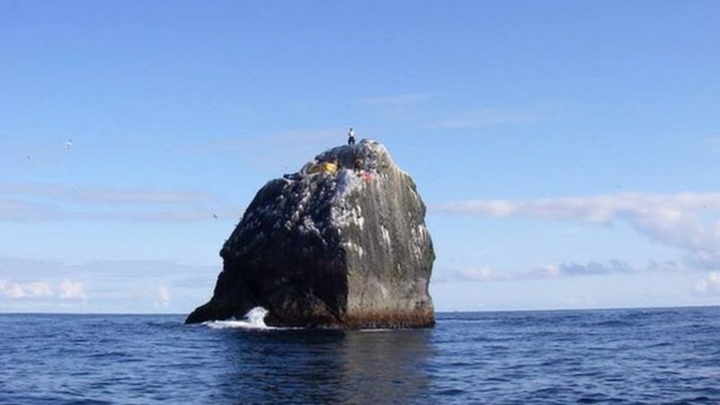 Rockall: The adventurers who lived on a craggy outcrop - BBC News