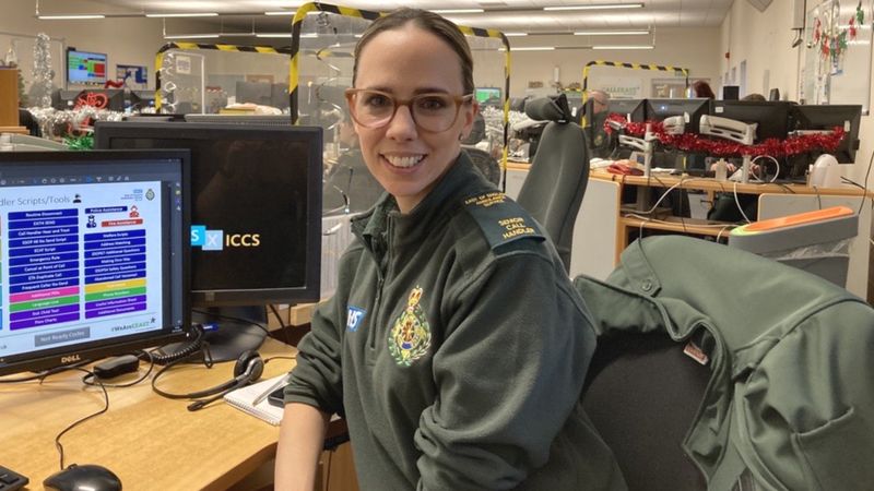 East of England Ambulance Service: Inside a 999 control room - BBC News