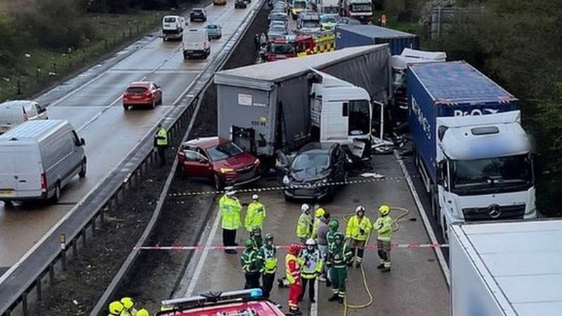 A12 Reopens After Four Lorries Jack Knifed In Eight Vehicle Crash Bbc