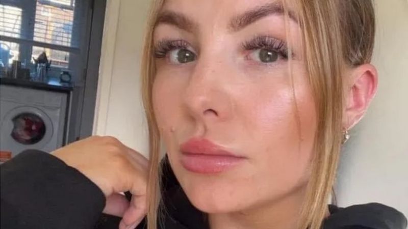 Melissa Kinsella: Mum left in coma in Turkey dies after UK return - BBC ...