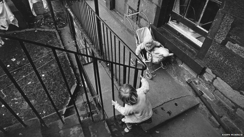 'Father of modern Scots photography' Joseph McKenzie dies - BBC News