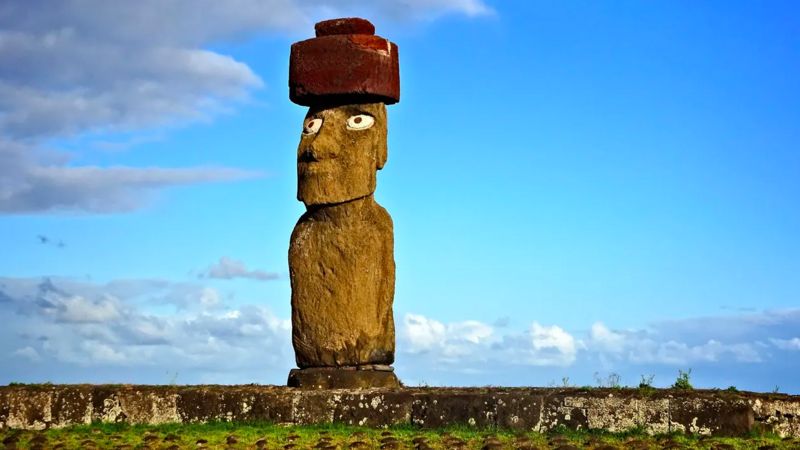 Cerita Moai, patung raksasa "berjalan" di Pulau Paskah yang dibangun ...
