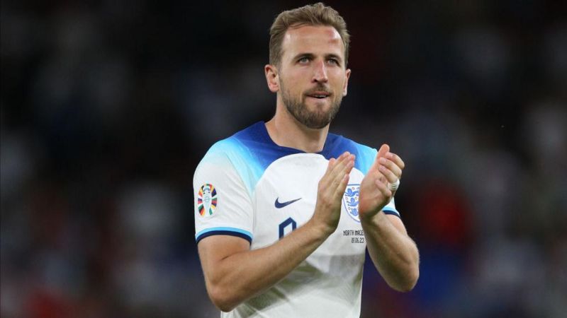 'There is a case that Kane could stay at Spurs without signing a new ...