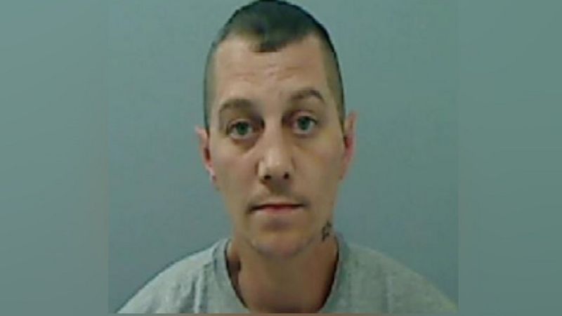 Peter Gilling murder: Derek Pallas jailed for 26 years - BBC News