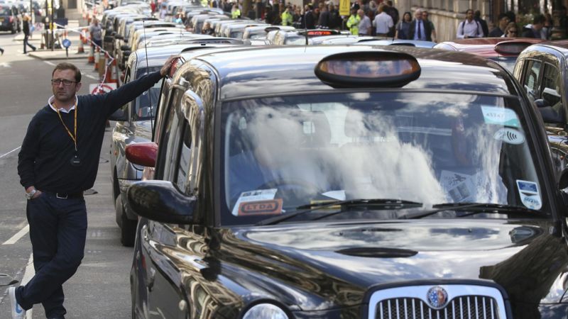 What does London’s Uber ban mean? - BBC News