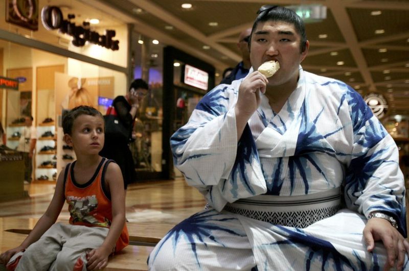 Inside the scandal-hit world of Japan's sumo wrestlers - BBC News