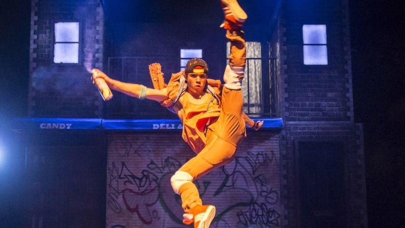 Lin-Manuel Miranda: The man who made Hamilton a stage phenomenon - BBC News