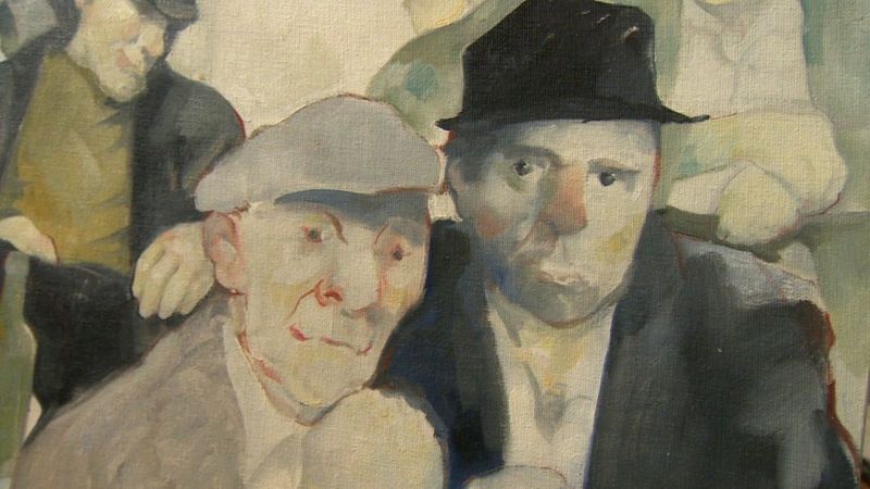 Boxer's family 'astounded' by huge art portfolio - BBC News