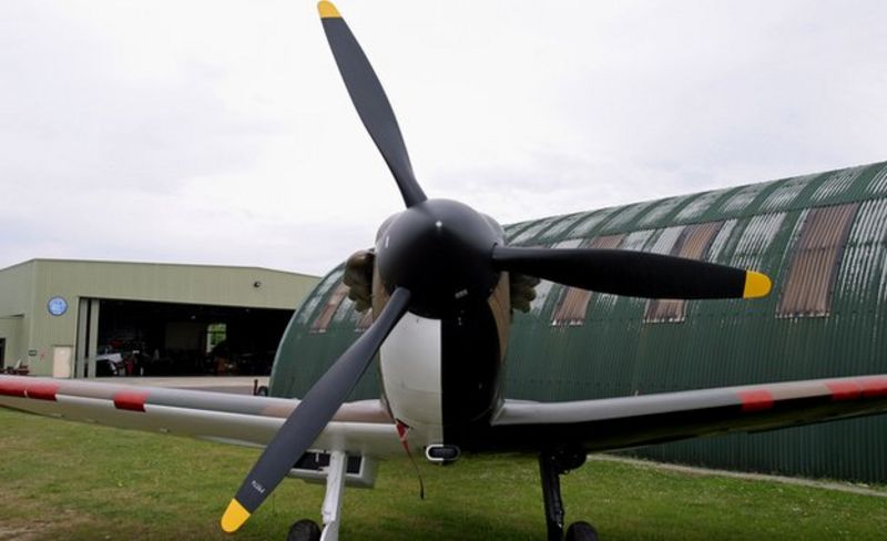 What does it take to restore a World War Two Spitfire? - BBC News