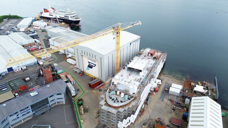 Names announced for new Islay and Jura ferries - BBC News