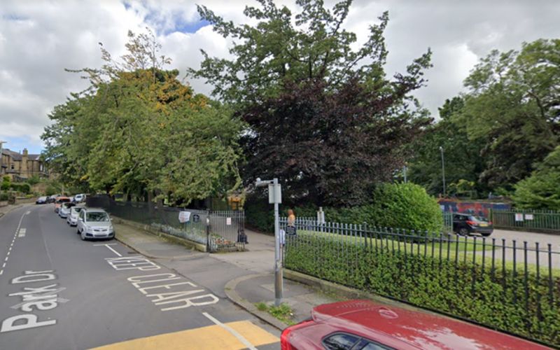 Huddersfield carjacking: Woman injured as vehicle stolen - BBC News