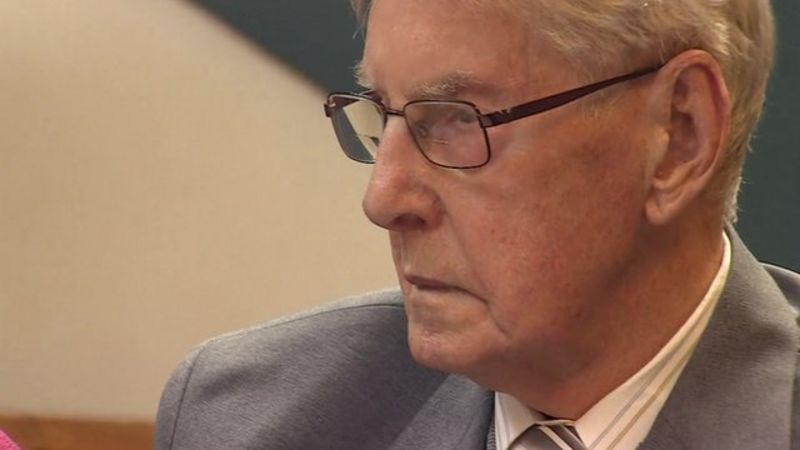 Reinhold Hanning: Convicted Nazi guard dies before going to prison ...