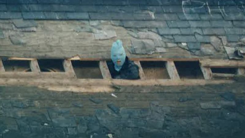 Peterhead siege officer who was rescued by SAS dies aged 93 - BBC News