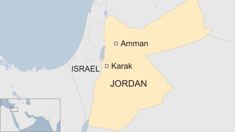 US issues Jordan travel warning after deadly attacks - BBC News