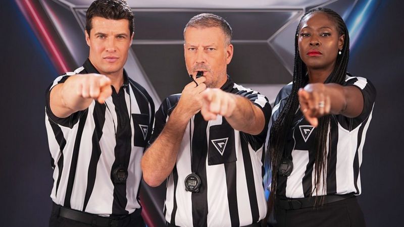 Gladiators: The referee who is also a firefighter - BBC News