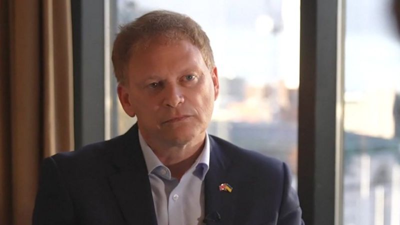 Kwasi Kwarteng U-turns on plans to scrap 45p tax rate - BBC News