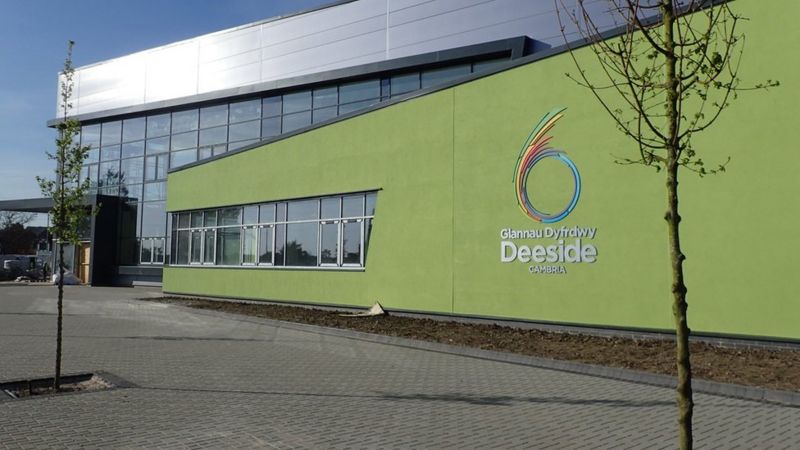 Deeside's £14m sixth form college opens its doors - BBC News