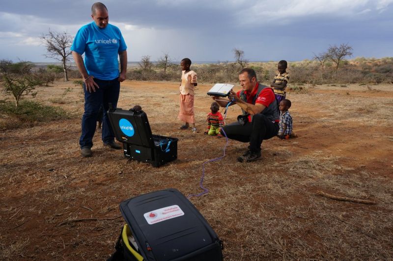 How mobile tech is improving global disaster relief - BBC News