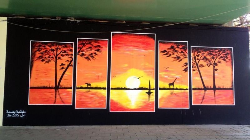 Beautifying Baghdad: Colouring in a city of walls - BBC News