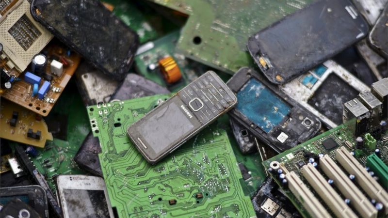 Electronic devices 'need to use recycled plastic' - BBC News