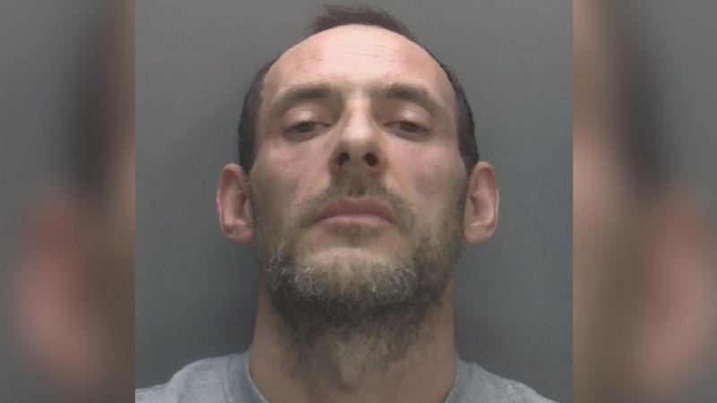 Leicestershire: Man jailed for decade of 'sadistic' exploitation - BBC News