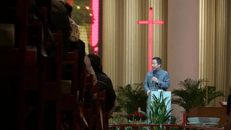 Why many Christians in China have turned to underground churches - BBC News