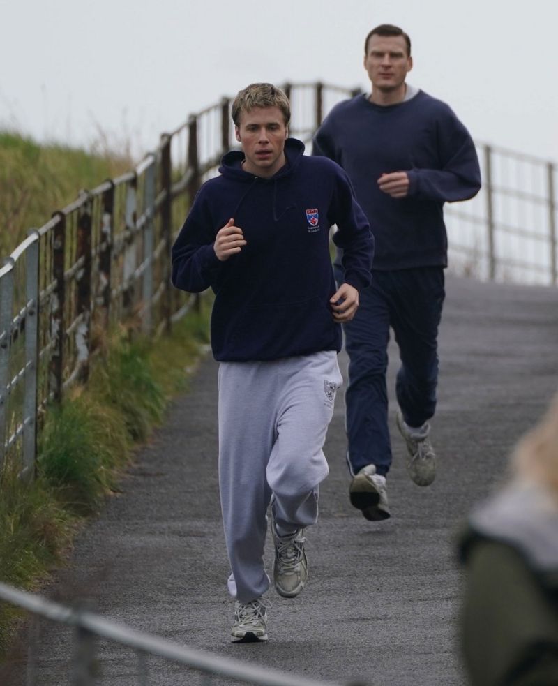 In pictures: The Crown films in St Andrews - BBC News