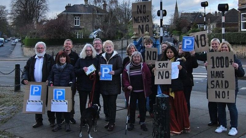 Sheffield Park Hill parking zone plan scaled back after protests - BBC News