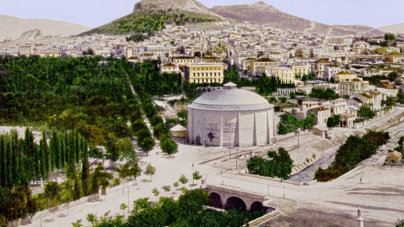 Athens to open up ancient river - BBC News