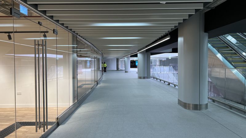 London Waterloo: Inside the shopping centre that's almost deserted ...