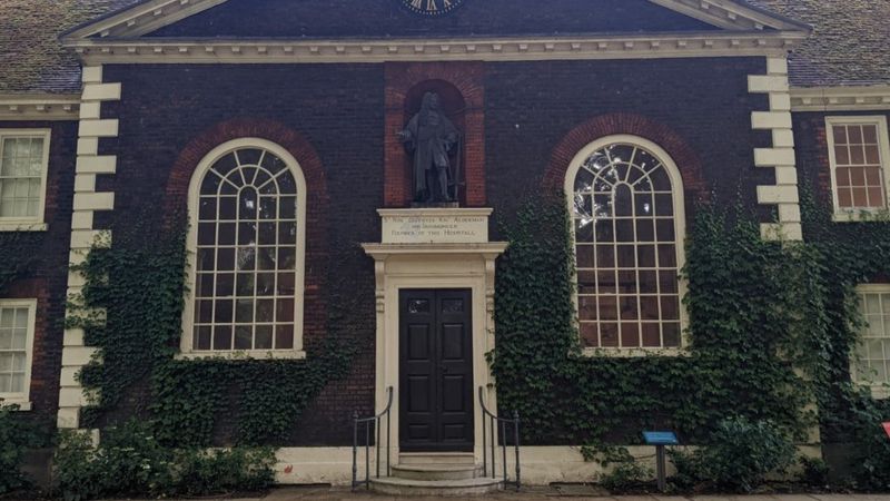 Museum of the Home: Slave-trader statue not removed despite pledge ...