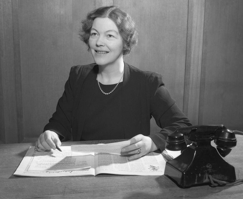 Viewpoint: The pioneering women of the BBC's early years - BBC News
