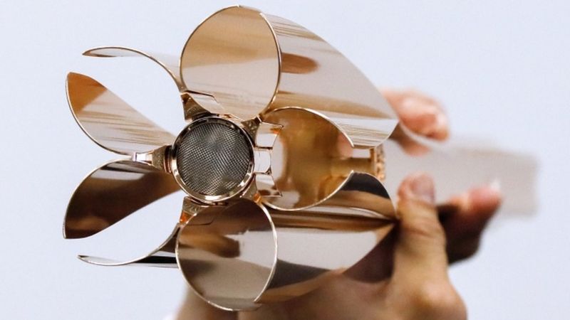 Tokyo 2020 reveals Olympic torch design - BBC Newsround