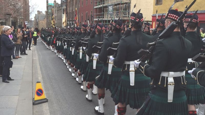 Royal Regiment of Scotland soldiers parade marks decade of regiment ...