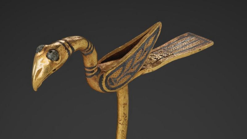 Galloway Viking-age treasure hoard begins national tour - BBC News