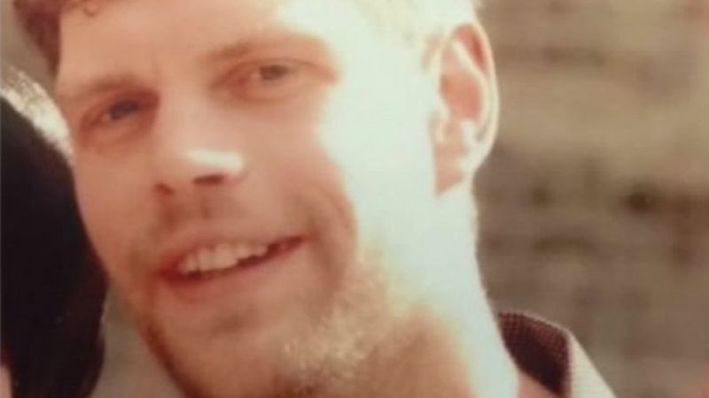 Mark van Dongen murder trial: Acid attack 'calculated' - BBC News