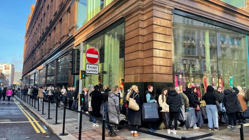 Primark's Bank Buildings opens after restoration - BBC News