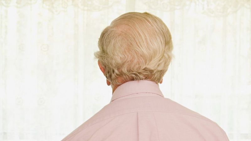 Change in sense of humour 'a sign of impending dementia' - BBC News