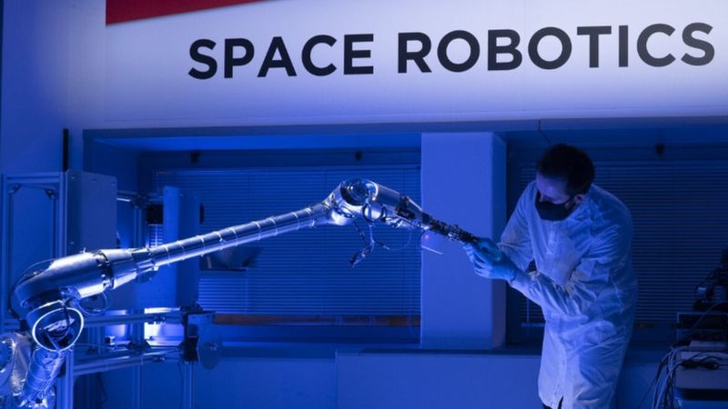 Robot arm to help Perseverance bring Mars soil to Earth - BBC Newsround