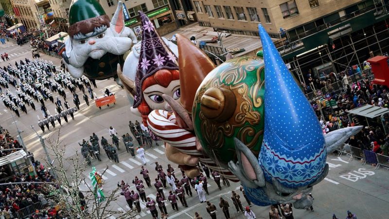 In pictures: America celebrates Thanksgiving Day - BBC News