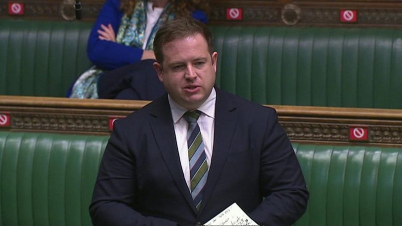 Stephen Doughty: MP sorry for asking constituent for diazepam - BBC News