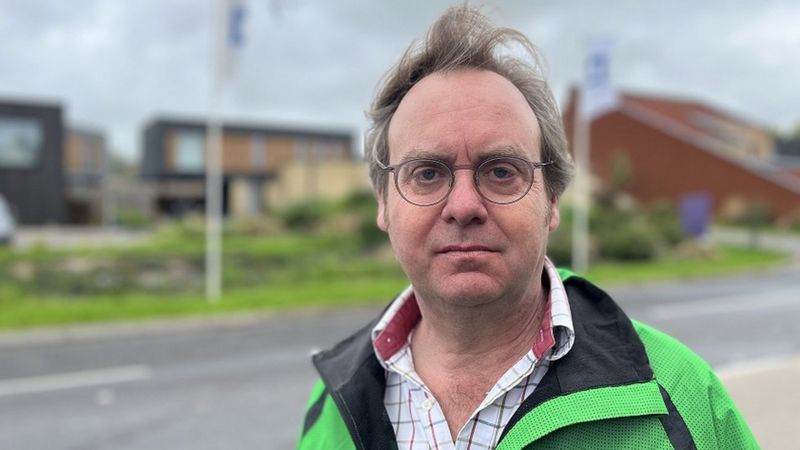 Somerset families say rental increases are 'crippling' - BBC News