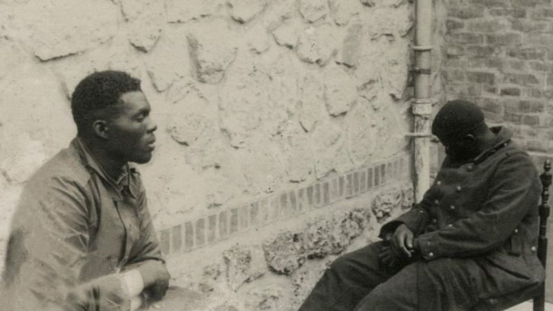 France to rename streets after African WW2 heroes - BBC News