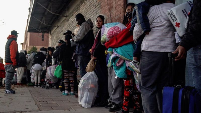 For El Paso migrants, an epic journey is followed by a long wait - BBC News