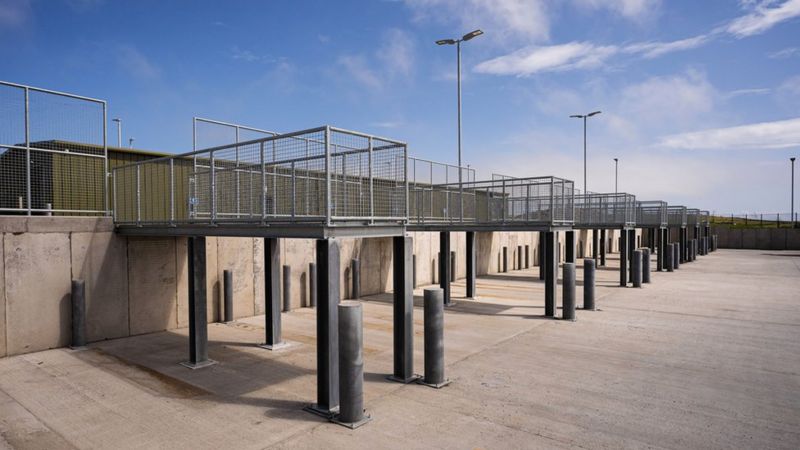 New Isle of Man rubbish tip and recycling centre opens - BBC News