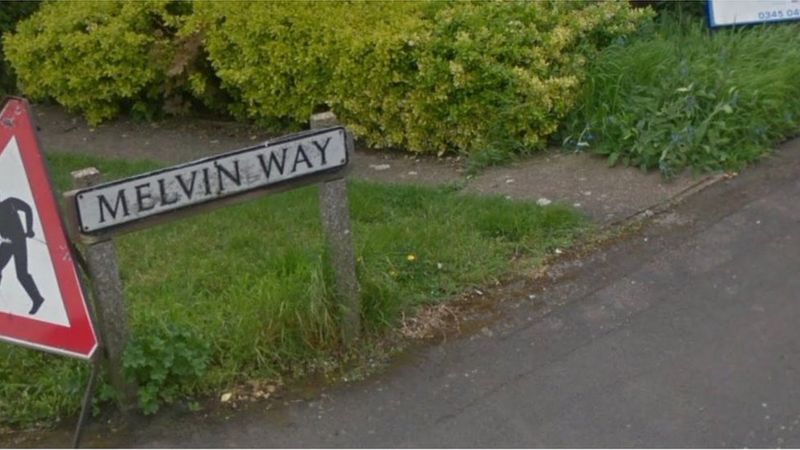 Histon: Man spared jail over 'act of mercy' wife killing - BBC News