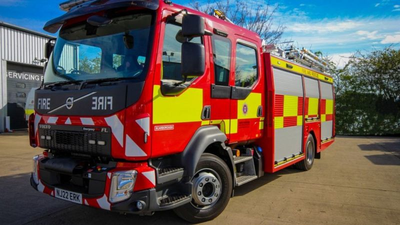 North Yorkshire: Fire service defends false call-out charge plan - BBC News