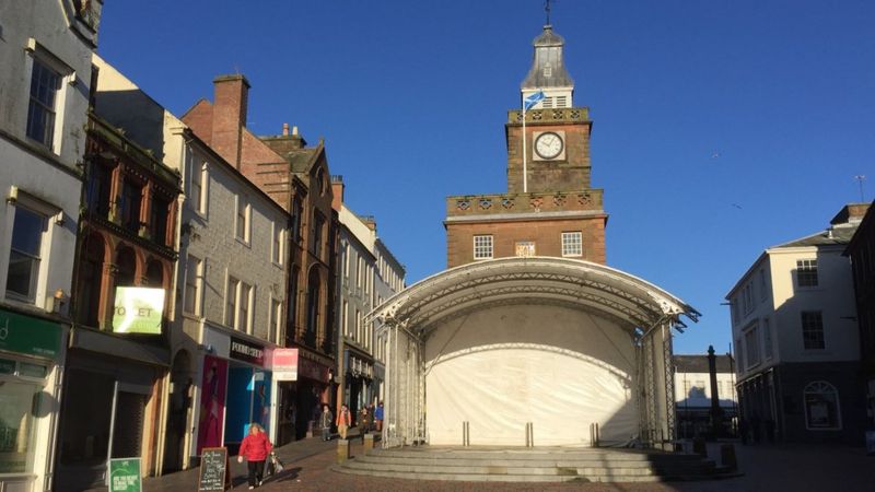 Dumfries town centre revival scheme 'unique and ambitious' - BBC News